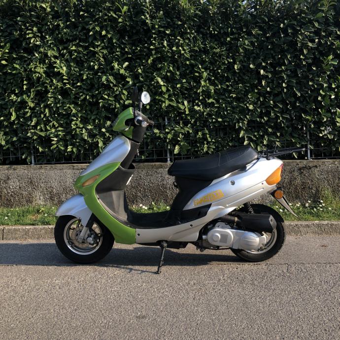 Yiying Motor Star 49 cm3, 2006 l.