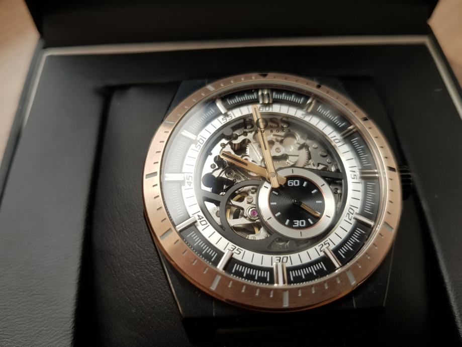Ročna ura HUGO BOSS Signature Automatic Skeleton (MSRP: 657€)