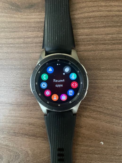 Samsung Galaxy Ura + polnilec