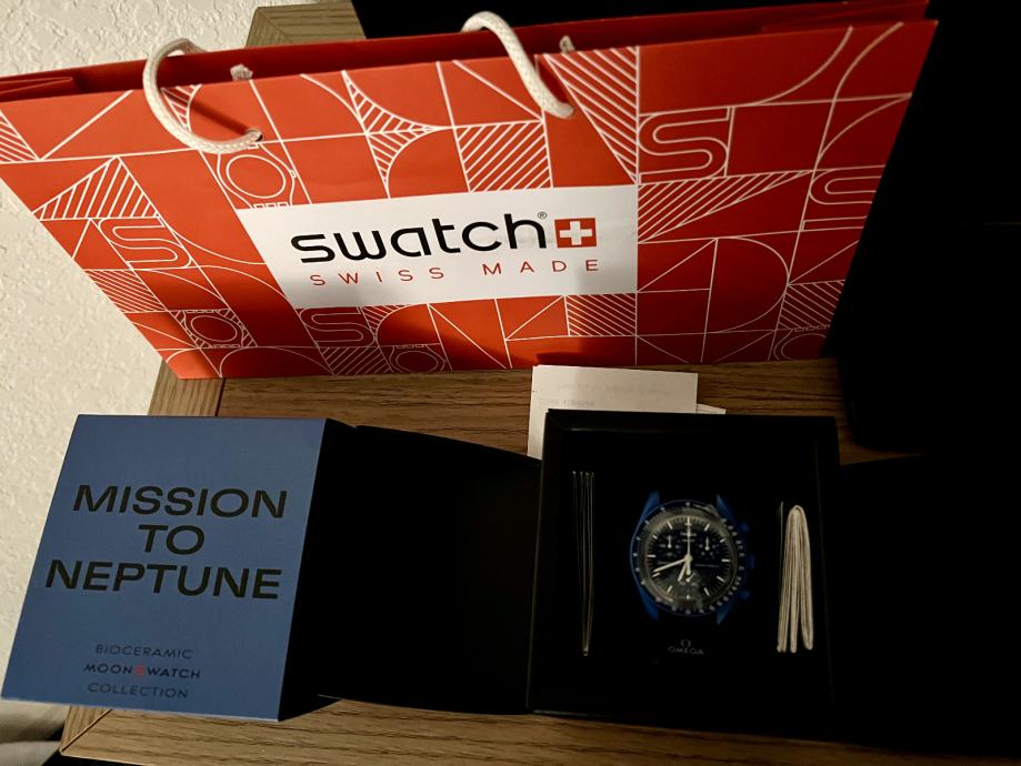 Swatch x Omega - Mission to Neptune Bioceramic MoonSwatch zapestna ura