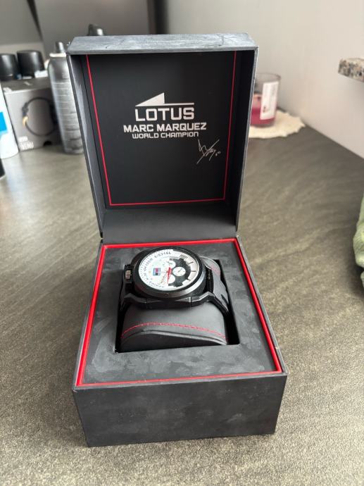 Ura, LOTUS MARC MARQUEZ