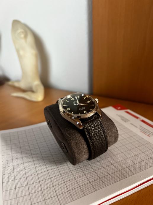 ura Omega Railmaster 39