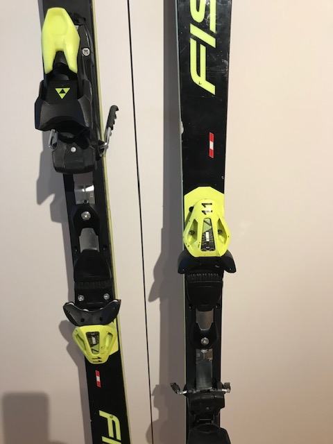 Tekmovalne smuči FISCHER RC4 GS dolžina 166cm FIS conform