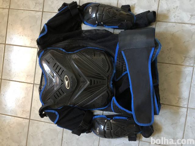 Axo body armor kot nov