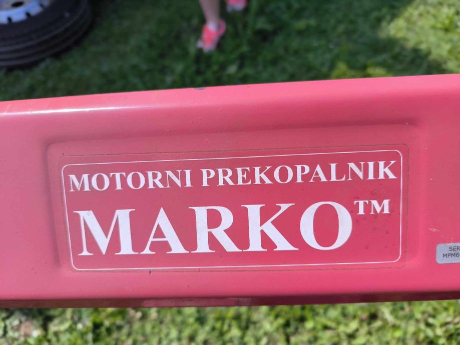 Marko 102 - Motorni prekopalnik