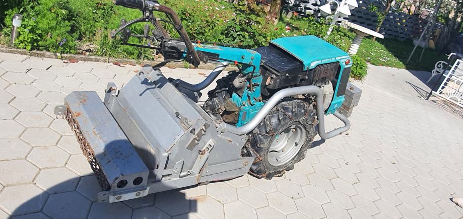motokultivator Bertolini 318 s priključki