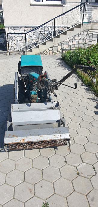 motokultivator Bertolini 318 s priključki