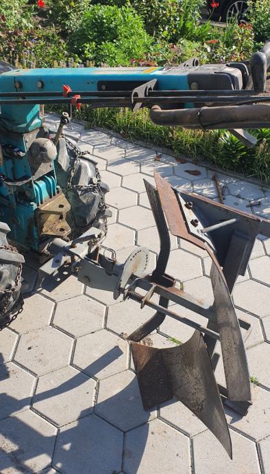 motokultivator Bertolini 318 s priključki