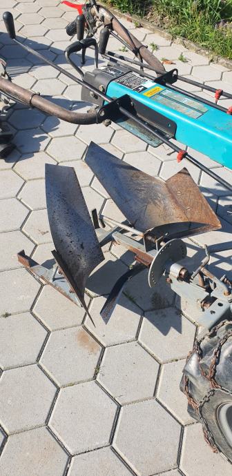motokultivator Bertolini 318 s priključki