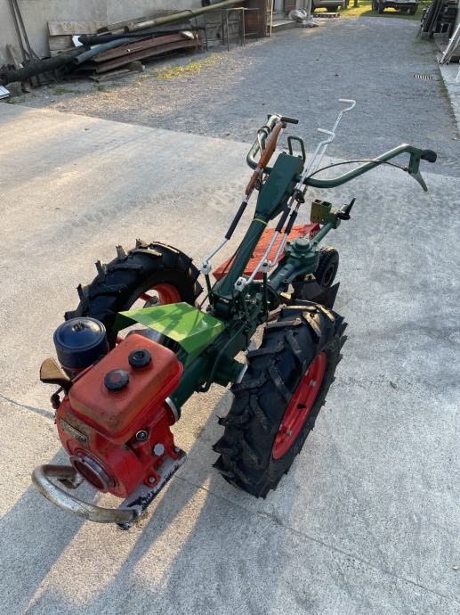 Motokultivator/freza z rotacijskim plugom