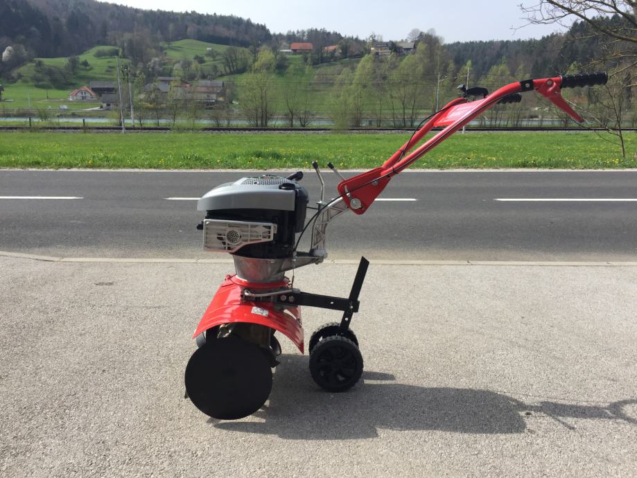 Prekopalnik MARKO Briggs&Stratton 675
