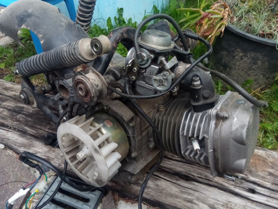 125 gy6 motor za skuter