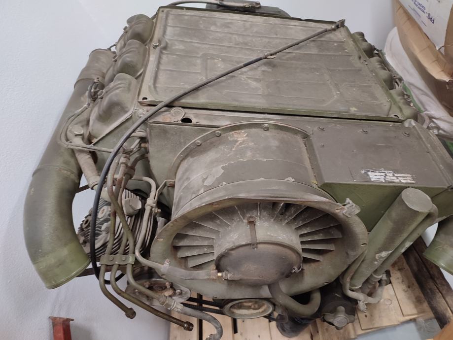 Motor TAM 150