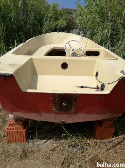 Čoln Elan 500 T