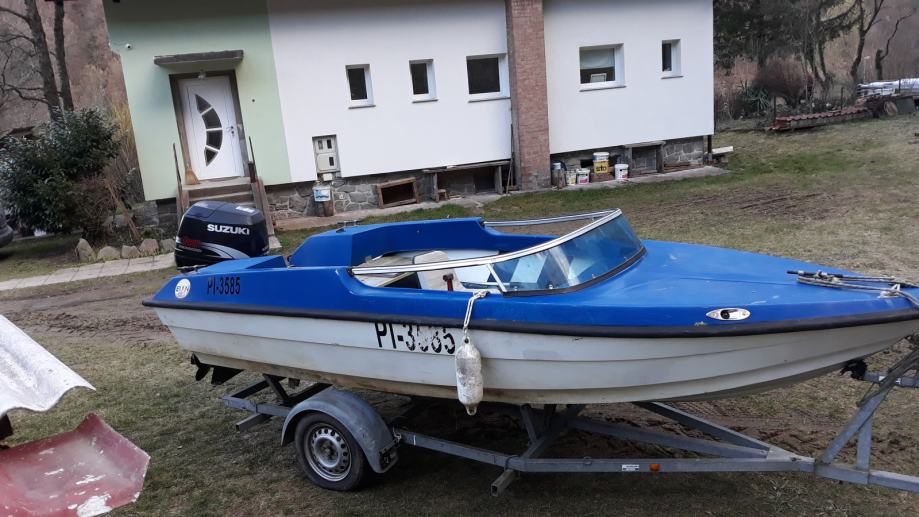 Čoln Elan GT 070, motor Suzuki DF 70, 4T, nikoli na morju.