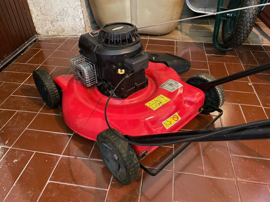 Kosilnica MTD 51 BC