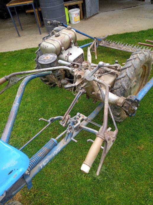 Prodam Bcs kosilnico širine 127 cm z vozičkom