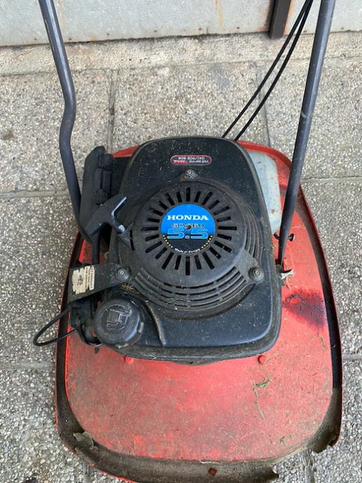Prodam kosilnico z Flymo Honda GCV160