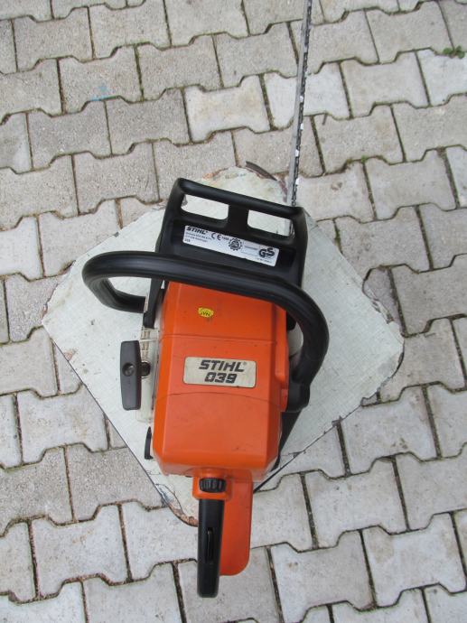 Prodam motorno žago Stihl 039