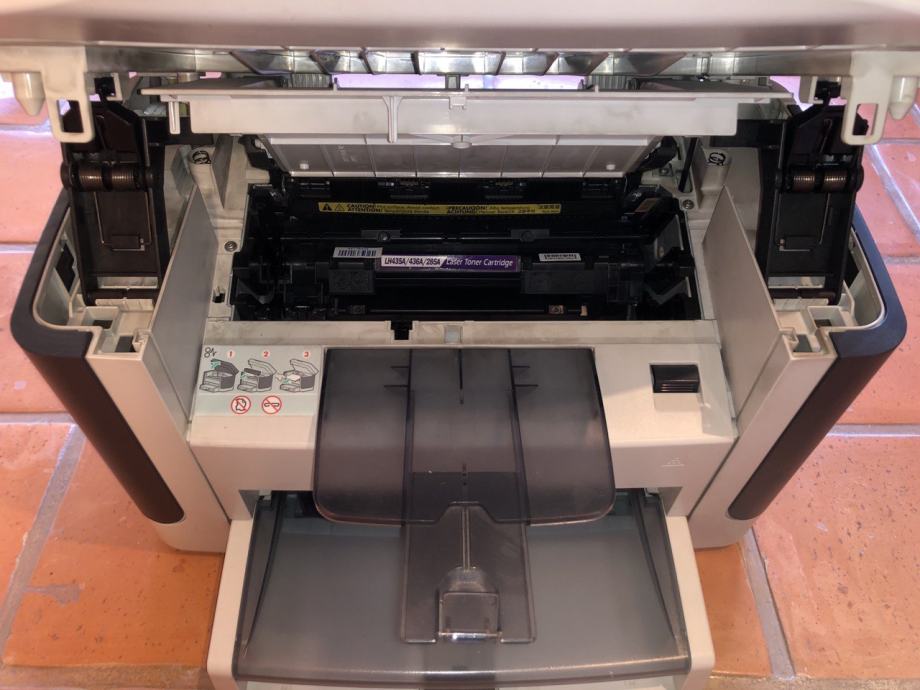 Tiskalnik HP LaserJet M1522nf