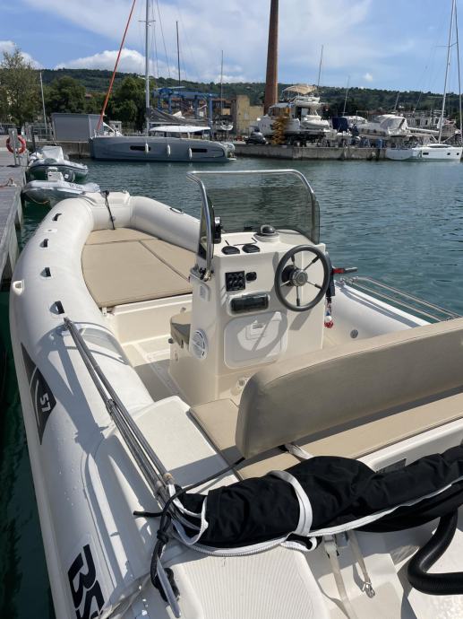 Rent a boat / Najem čolna, plovila / BSC 57 / Yamaha 115 - IZOLA