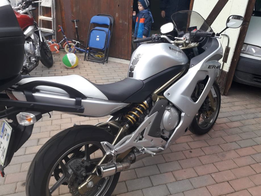 Kawasaki ER-6f 650 cm3, 2009 l.