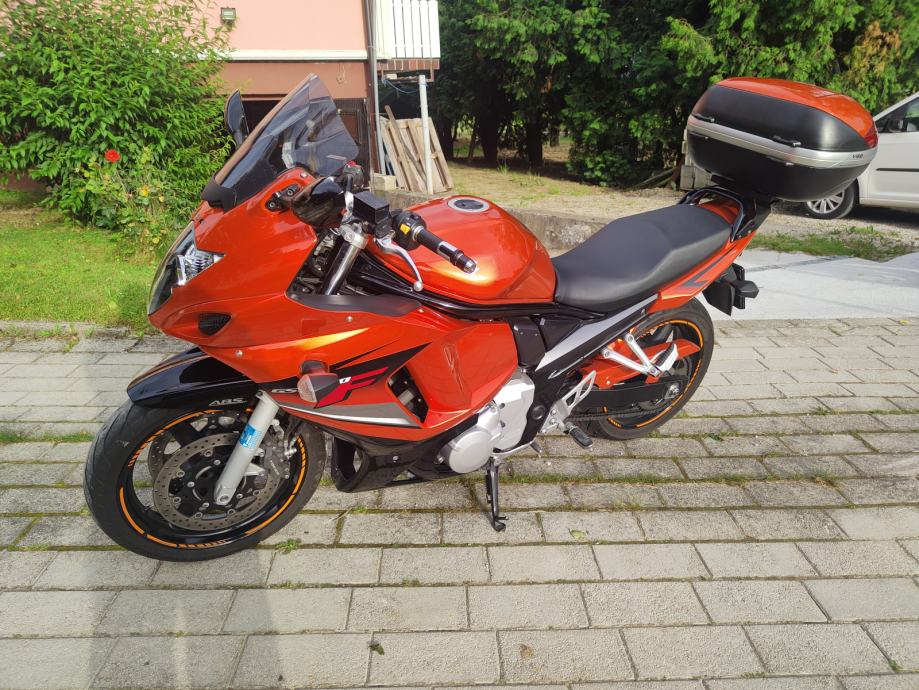 Suzuki Gsx650fa 656 cm3, 2009 l.