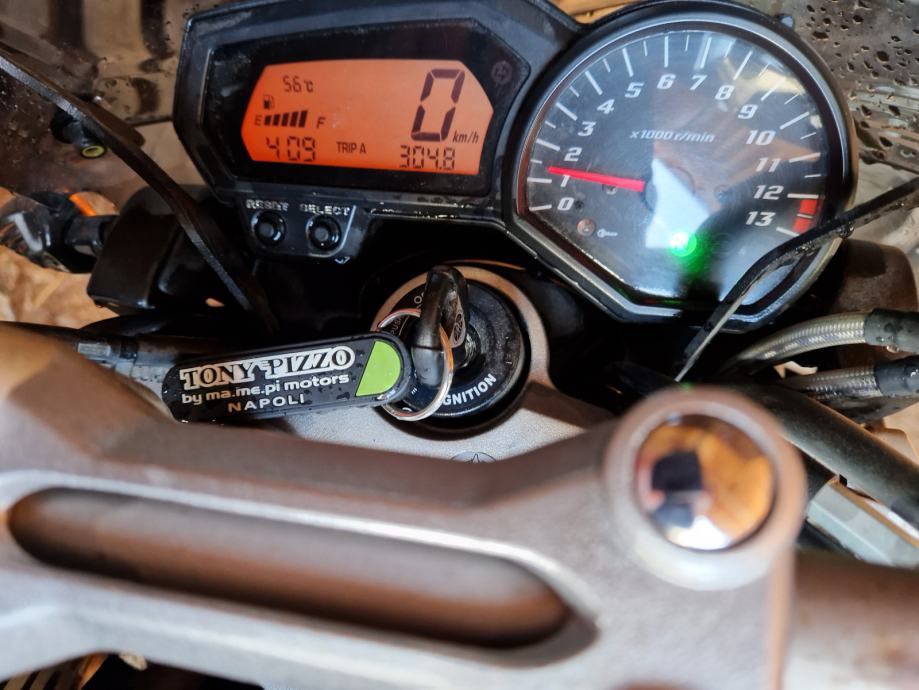 Yamaha FZ 1000 N 1000 cm3, 2010 l.