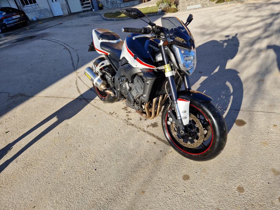 Yamaha FZ 1000 N 1000 cm3, 2010 l.