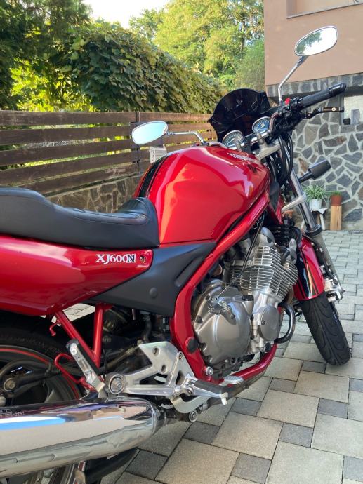 Yamaha XJ600n 600 cm3, 2002 l.