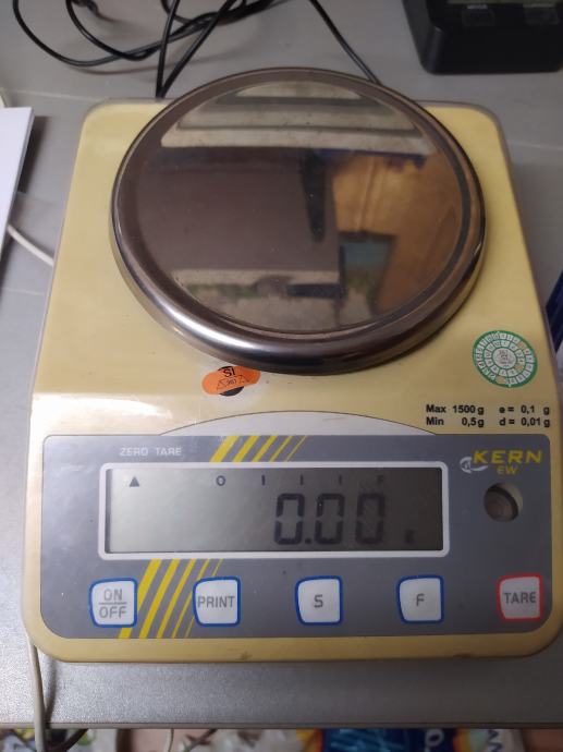 Kern EW1500-2M laboratorijska tehtnica