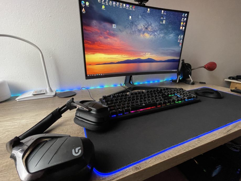 GAMING komplet(miska,tipkovnica,ekran,podloga za misko)