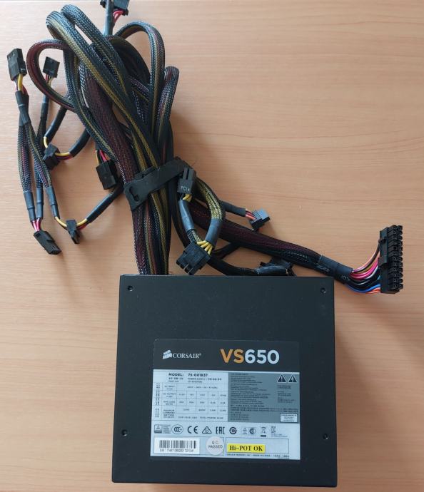 Corsair VS650 650W ATX napajalnik 80 plus
