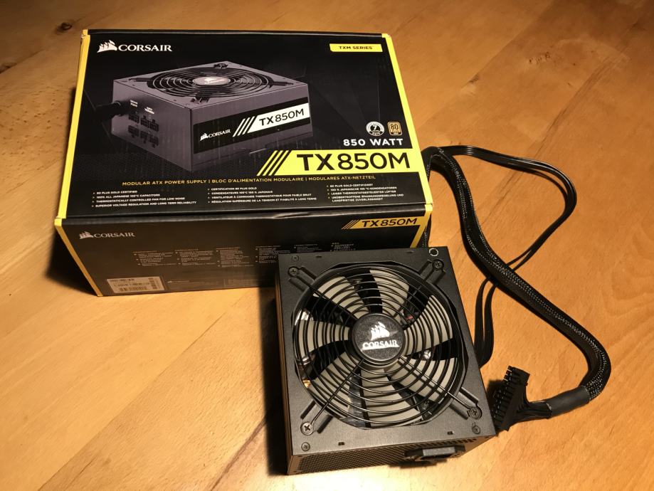 Modularni napajalnik Corsair TX850M 850W (garancija do 15.5.2025)