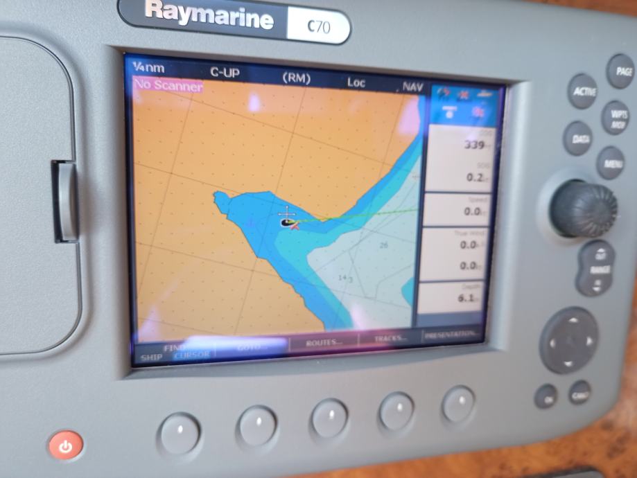 Raymarine C70