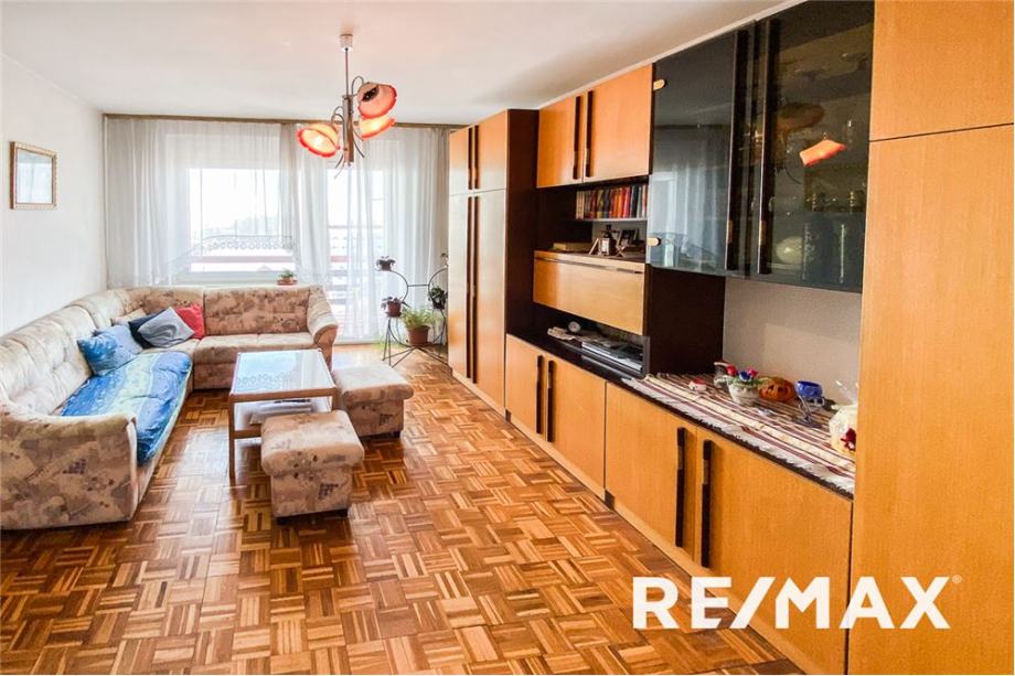 2,5-SOBNO STANOVANJE V CERKNICI (prodaja)