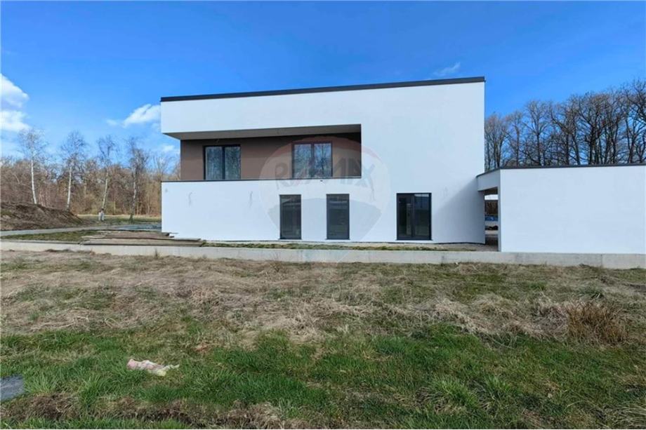 ENOTA DVOJČKA V ŽABJAKU (PTUJ) (prodaja)