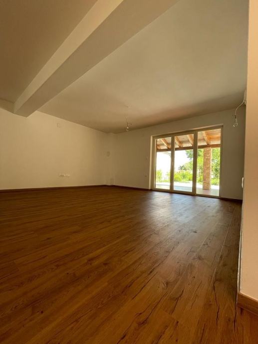 Hiša Hlapa, Dobrinj, 250m2 (prodaja)