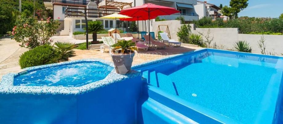 Hiša Slatine, Split - Okolica, 230m2 (prodaja)