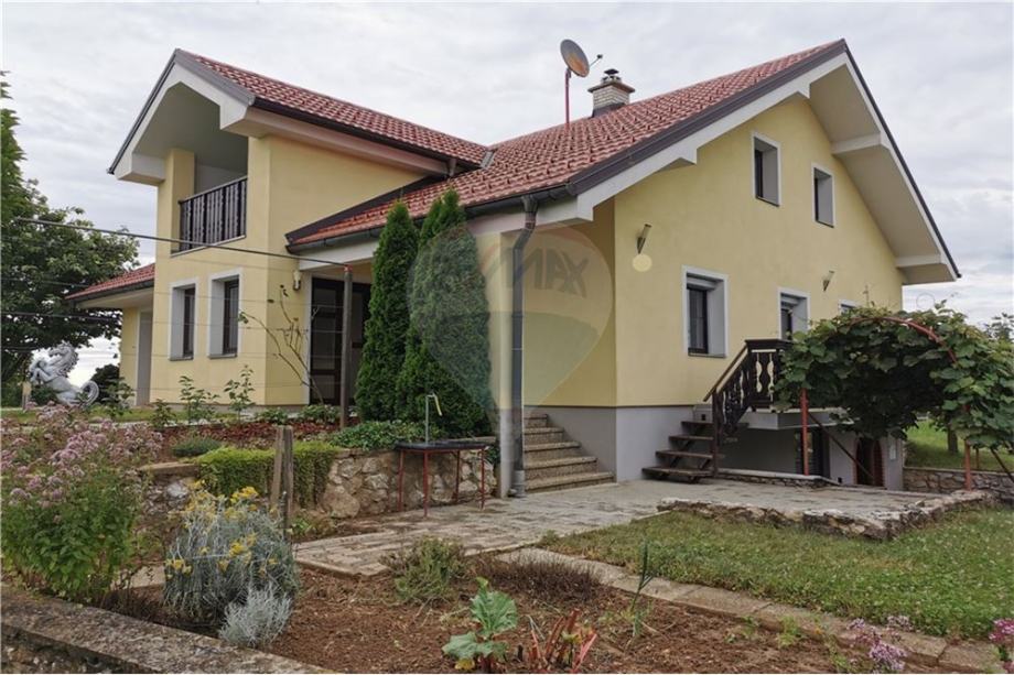 IDILIČNA HIŠA Z RAZGLEDOM SV.JURIJ/ŠČAVNICA (prodaja)