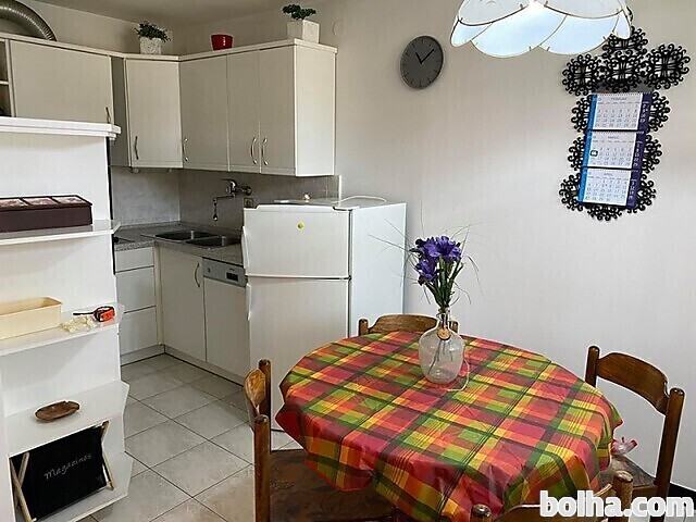 Koper, Olmo, 2 km od morja, vogalna 3,5 sobna vrstna hiša... (oddaja)