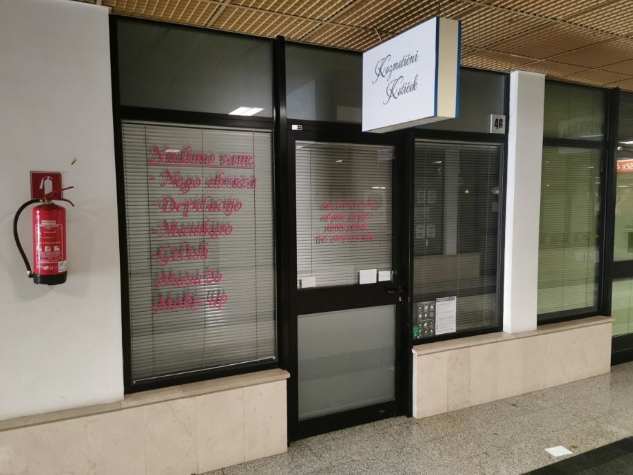 LJUBLJANA CENTER Ledina, 20m2 lokal, pisarna +20m2 skladisce (prodaja)