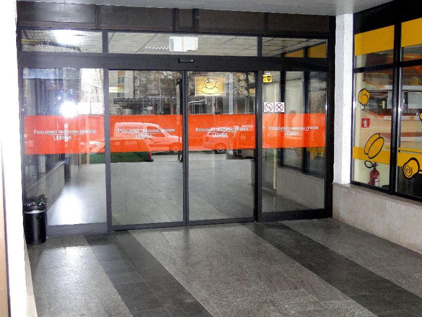 LJUBLJANA CENTER Ledina, 20m2 lokal, pisarna +20m2 skladisce (prodaja)