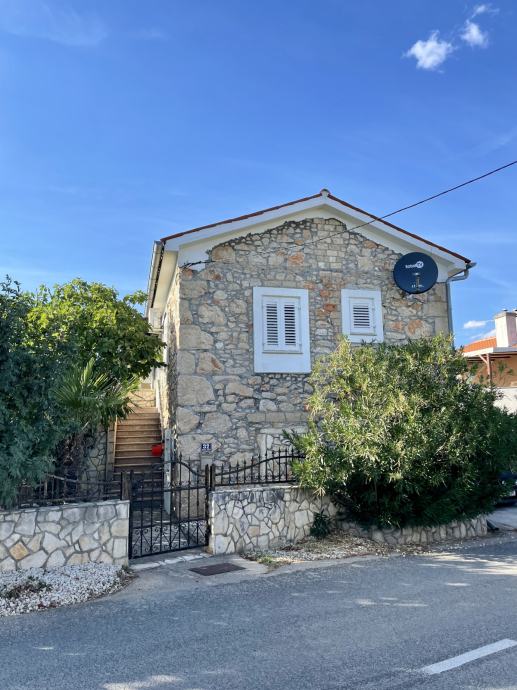 Lokacija hiše: Krk, 180.00 m2 (prodaja)