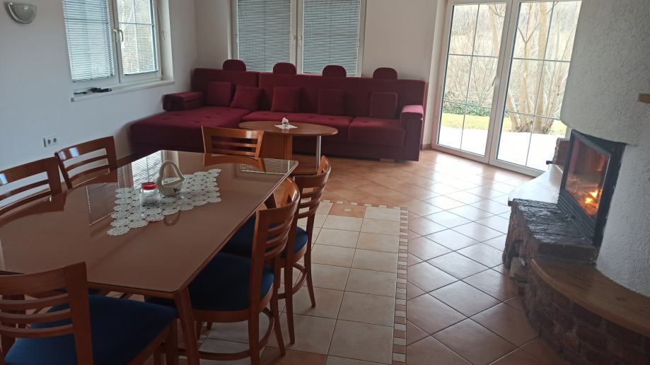 Lokacija hiše: RADOVCI 65 Grad, 100.00 m2 (prodaja)