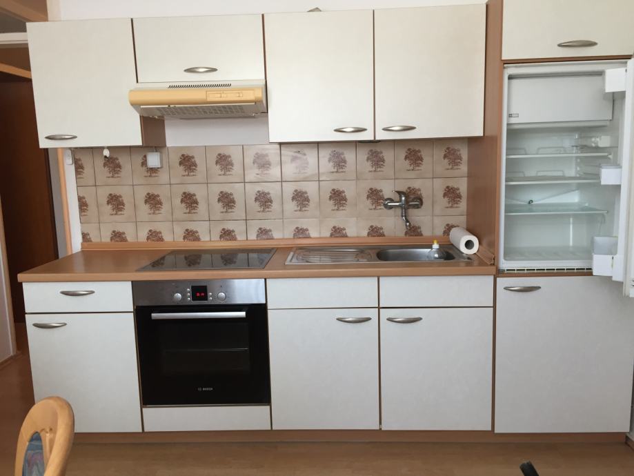 1,5 SOBNO STANOVANJE, 42.30 m2, MARIBOR-KOROŠKA VRATA-CENTER (oddaja)