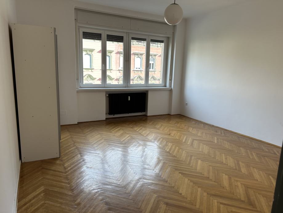 Maribor Center, Hutter blok, 58.00 m2 (oddaja)