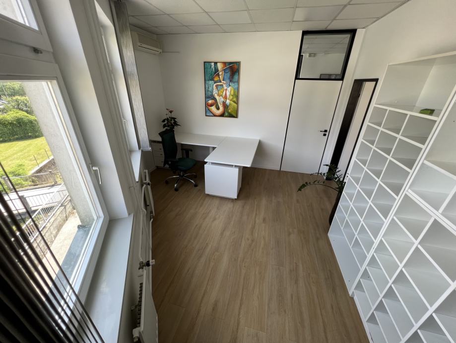 Pisarna v centru Ptuja, Domino center, visoki standard, 37 m2 (oddaja ...