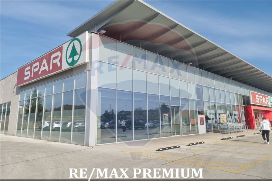 ODDAMO POSLOVNI PROSTOR PTUJ / V CENTRU SPAR (oddaja)
