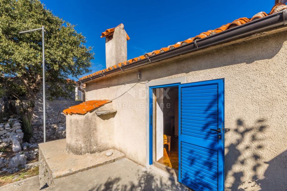 OTOK KRK, KORNIC - Kamnita hiša (prodaja)